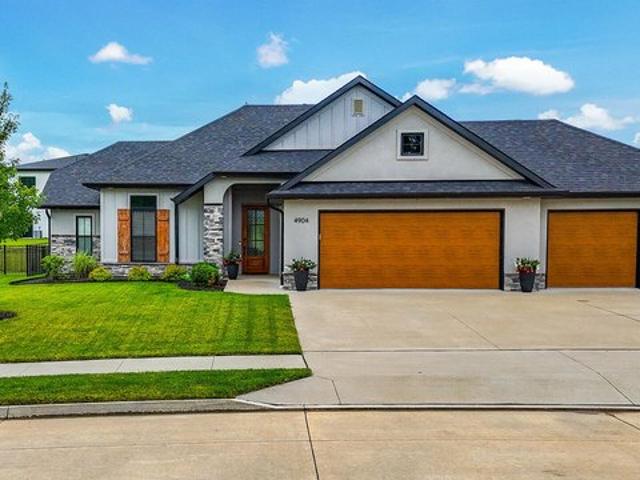 4904 Ballyneal Ct, Columbia, MO 65201