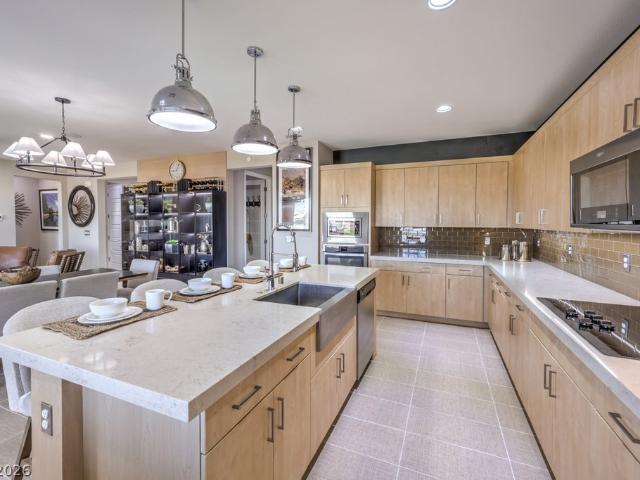 4904 E Cactus Canyon Drive
