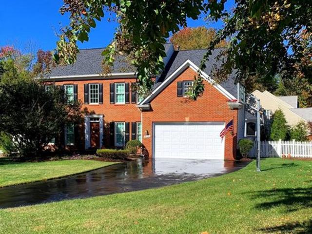 4904 Elsa Ct, Fairfax, VA 22030