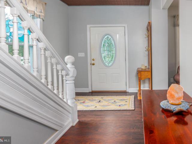 4904 Ravenwood Rd, Vienna, MD 21869 | MLS #MDDO2010