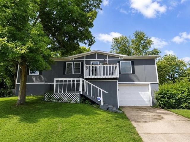4904 W Christie Cir, Blue Springs, MO 64015