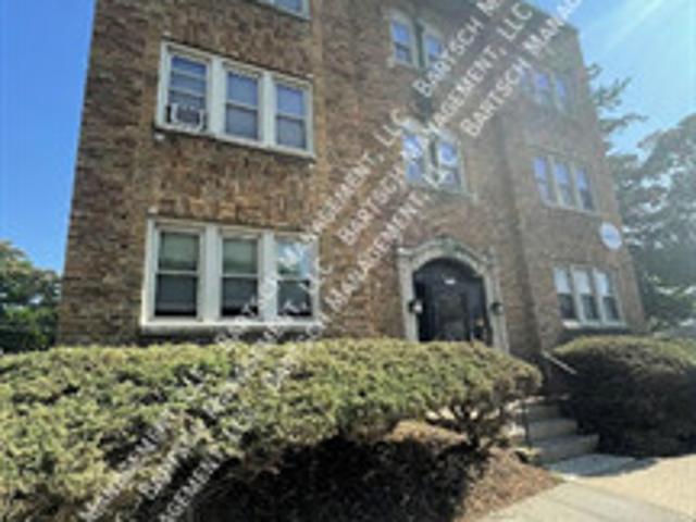 4904 W. Vliet St 1 bed, 1 full bath