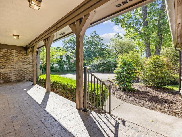 4904 Yaupon Dr