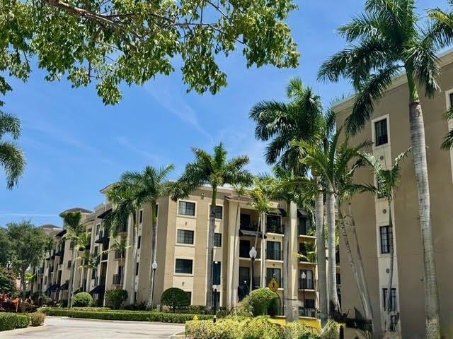 4905 Midtown Ln Apt 2405, Palm Beach Gardens, FL 33418