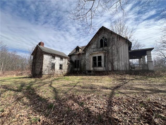 4905 Old Rte 422, New Castle, PA 16101 | MLS #1745 | Compass
