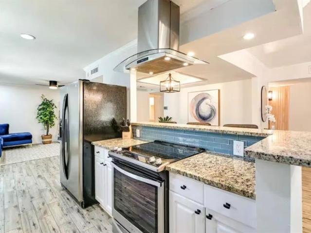4905 Avery Place