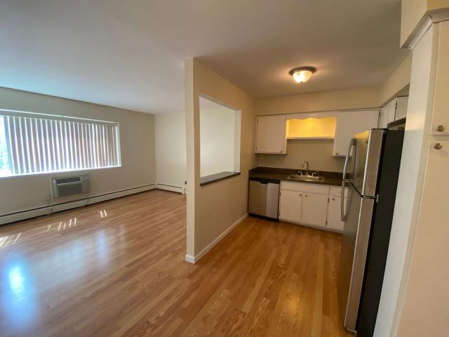 4905 Briarwood LLC 1 Bedroom Apartment for Rent at 4905 Briarwood Ave, Royal Oak, MI 48073
