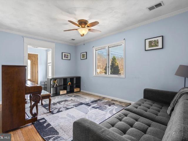 4905 Decatur Street