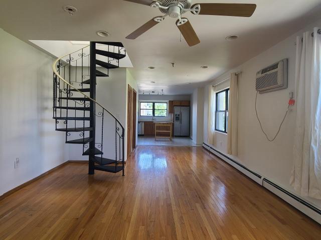 4905 Park Ave # 4D