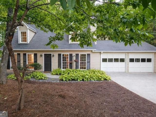 4905 Raven Way NE, Marietta, GA 30066