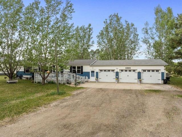 4905 SE 34th Ave, Minot, ND 58701