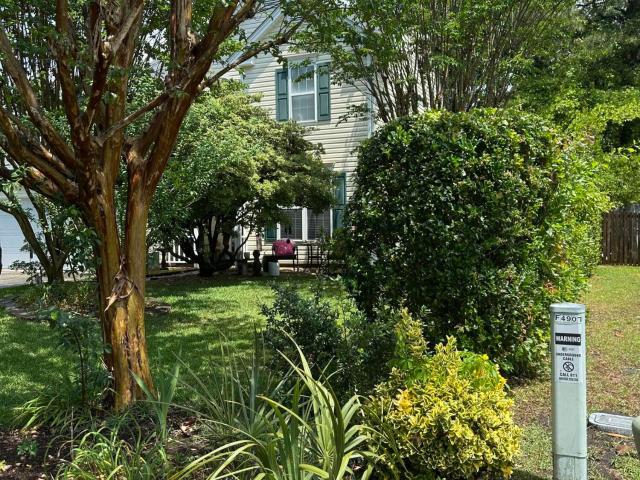 4905 Split Rail Drive