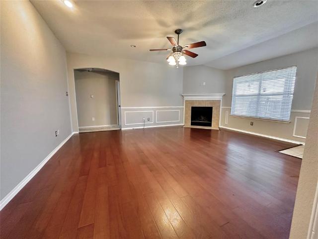 4905 Spur Ridge Court