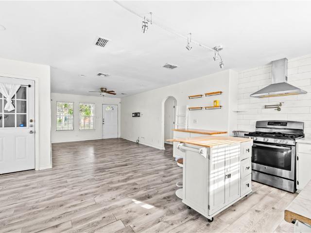 4905 Willowbrook Drive