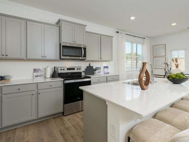 4906 Balsa Pt Unit 174, Acworth, GA 30101