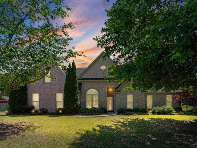 4906 Kings Forest Dr, Bartlett, TN 38135