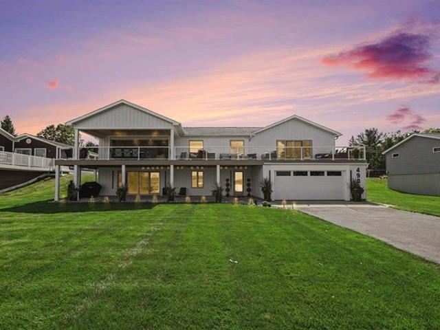 4906 Lakeshore Rd, Boyne City, MI 49712
