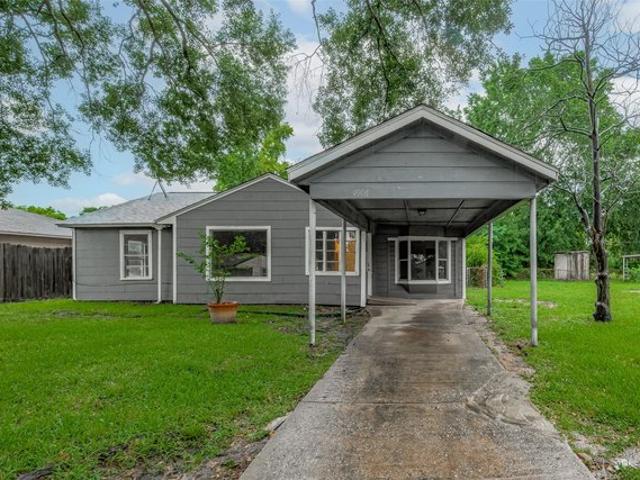 4906 Larkspur St, Houston, TX 77033