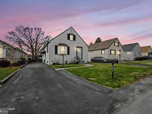 4906 Shepherd St, Brookhaven, PA 19015