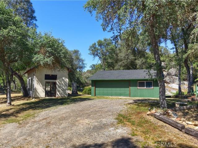 4907 Daffodil Dr