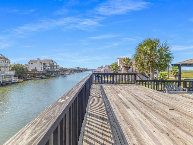 4907 Jolly Roger Road