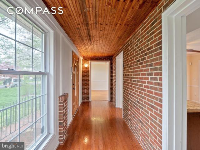 4907 37th Pl, Hyattsville, MD