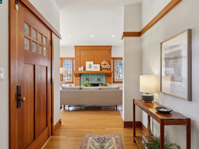 4908 Cochrane Ave