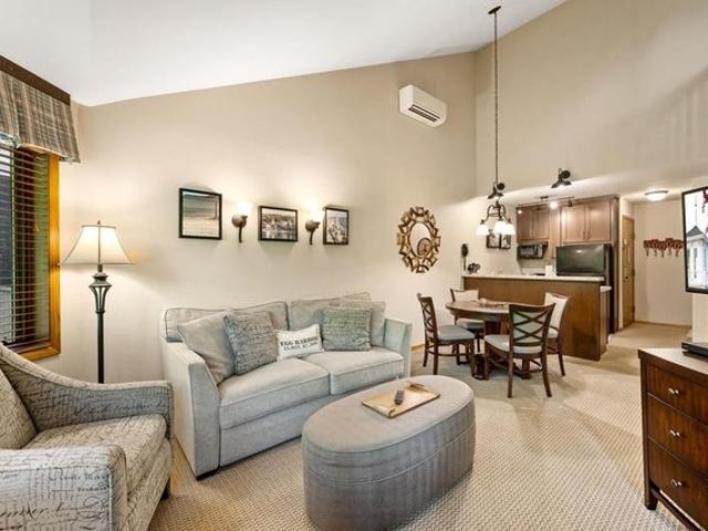 4908 Landmark Cir Unit 1302, Egg Harbor, WI 54209