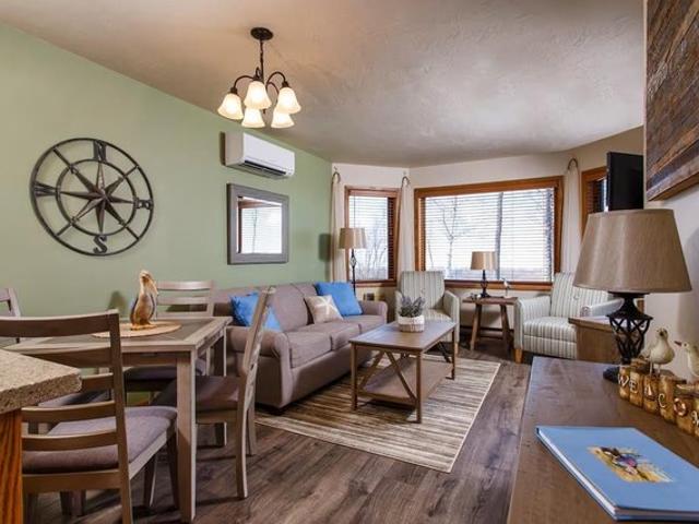 4908 Landmark Cir Unit 1225, Egg Harbor, WI 54209