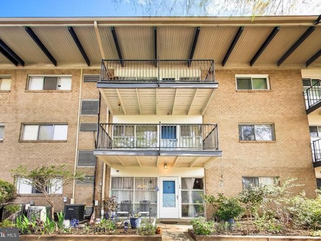 4909 A Americana Dr Unit T6, Annandale, VA 22003