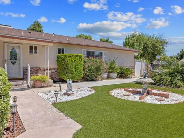 4909 E Fillmore Ave, Fresno, CA 93727