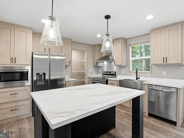 4909 Price Road