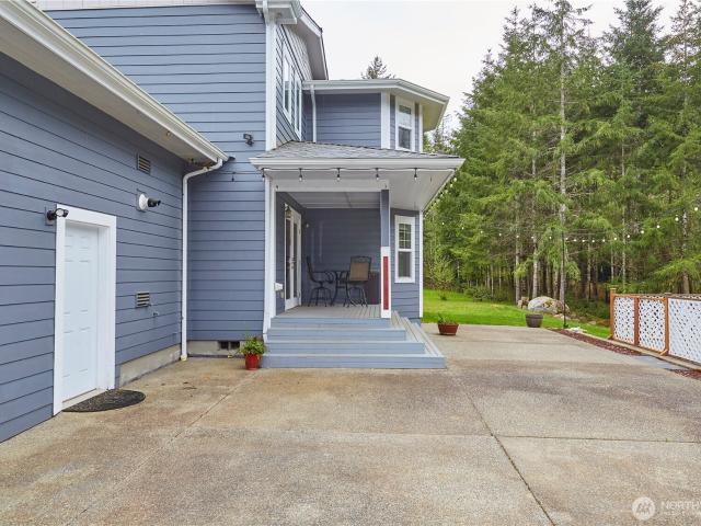 4909 SW Old Clifton Road