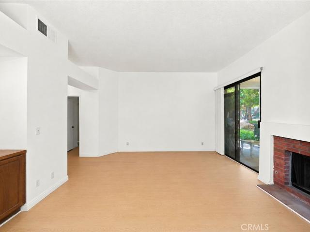4900 N Grand Avenue 127