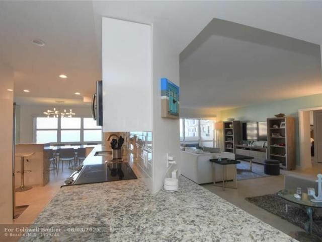 4900 N Ocean Blvd, Unit #910, Lauderdale By The Sea, US, FL