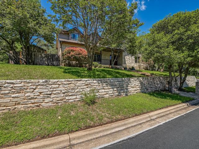 4900 Backtrail Dr