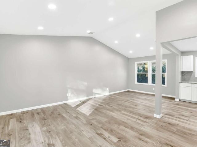 4900 Bayside Court