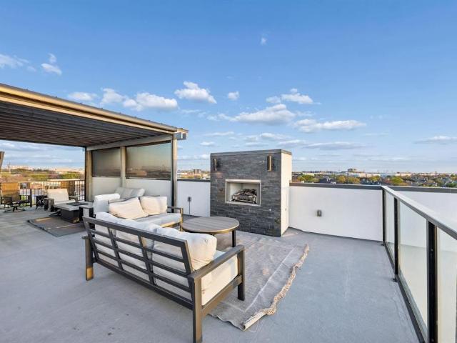 4900 Blaynes View