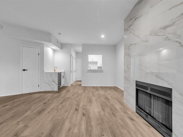 4900 Floyd St, Unit 10, Houston, TX 77007 | MLS #34832 | Compass