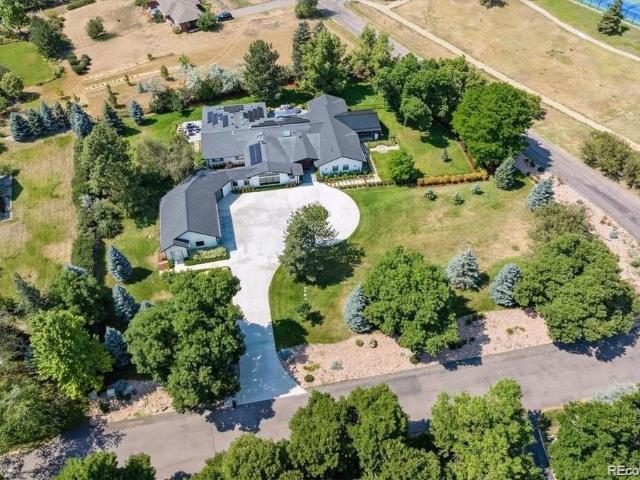 4900 Lakeshore Drive