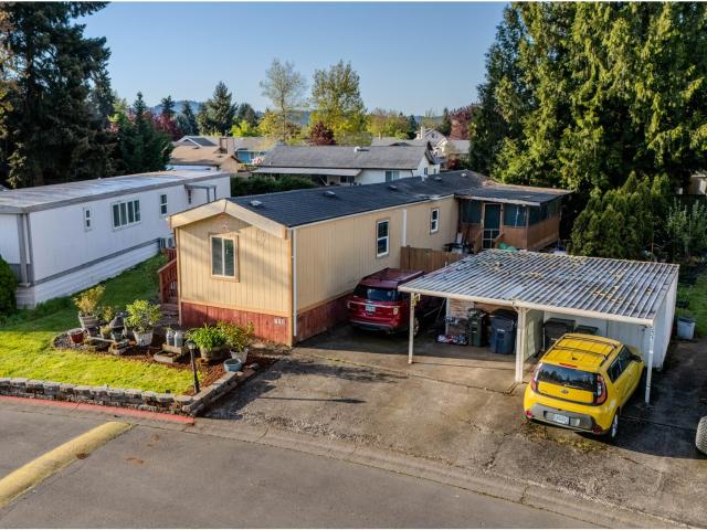 4900 royal ave # 32
