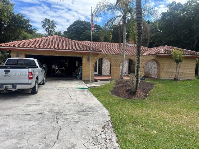 4900 SW 178th Ave, Southwest Ranches, FL 33331 | MLS #A11960