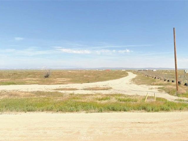 4900 th Ste, Lancaster, CA 93535