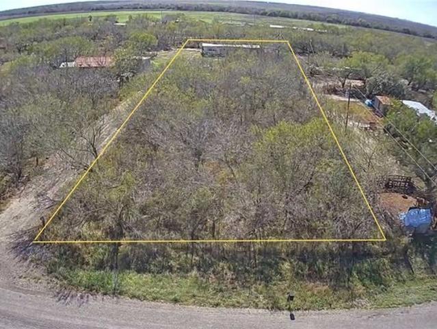 4901 Amber Rd, Robstown, TX 78380