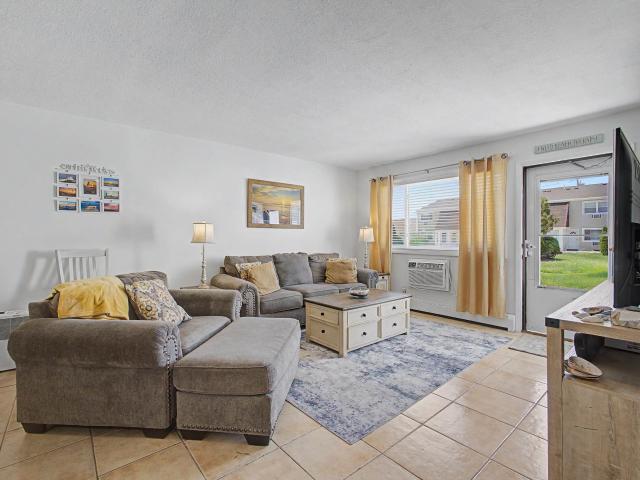 4901 Harbor Beach Blvd