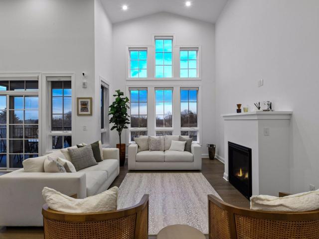 4901 Hawthorne Court # 303