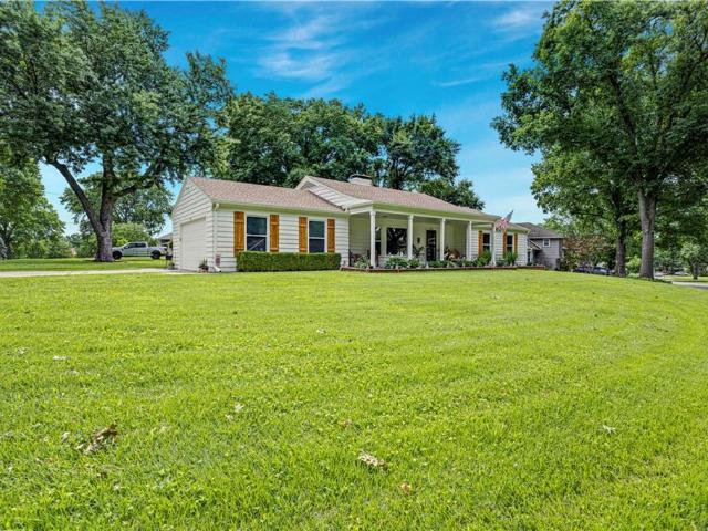 4901 Pawnee Drive