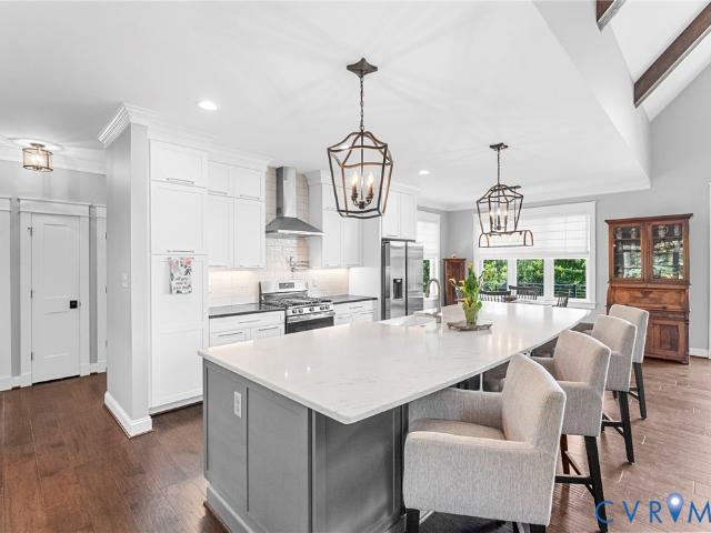 4901 Sherwood Squire Circle