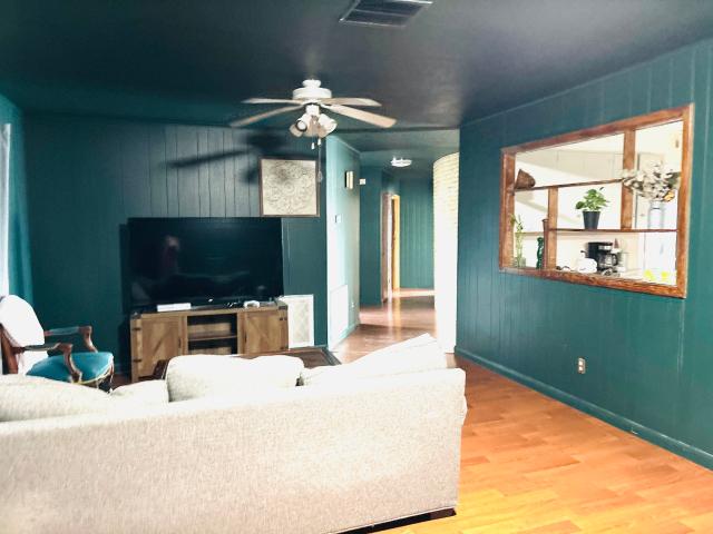 4901 Timber Lane