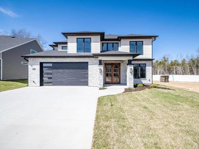 4901 Whisper Ct, Columbia, MO 65203